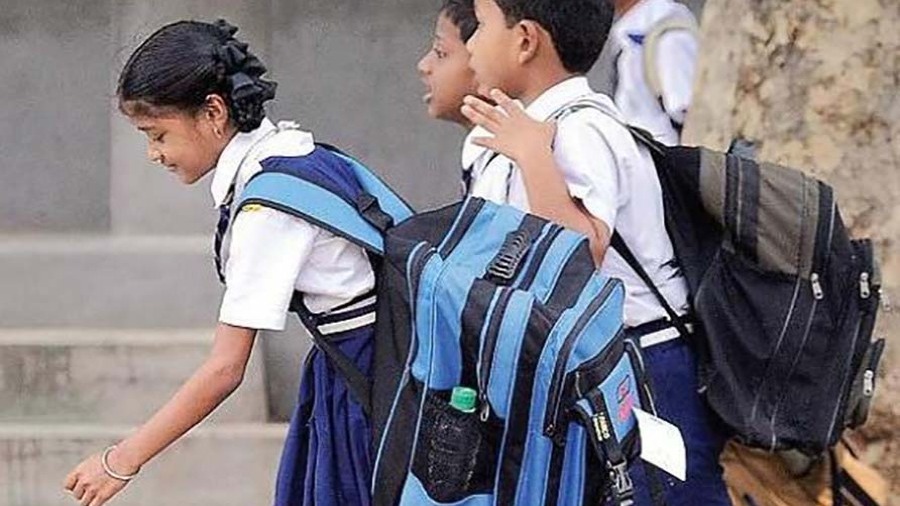 Stop Making Children Carry Heavy Bags to School Every Single Day!!!!!